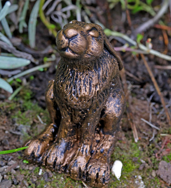 Moon Gazing Hare Sculpture Clove - Spirit of the Green Man