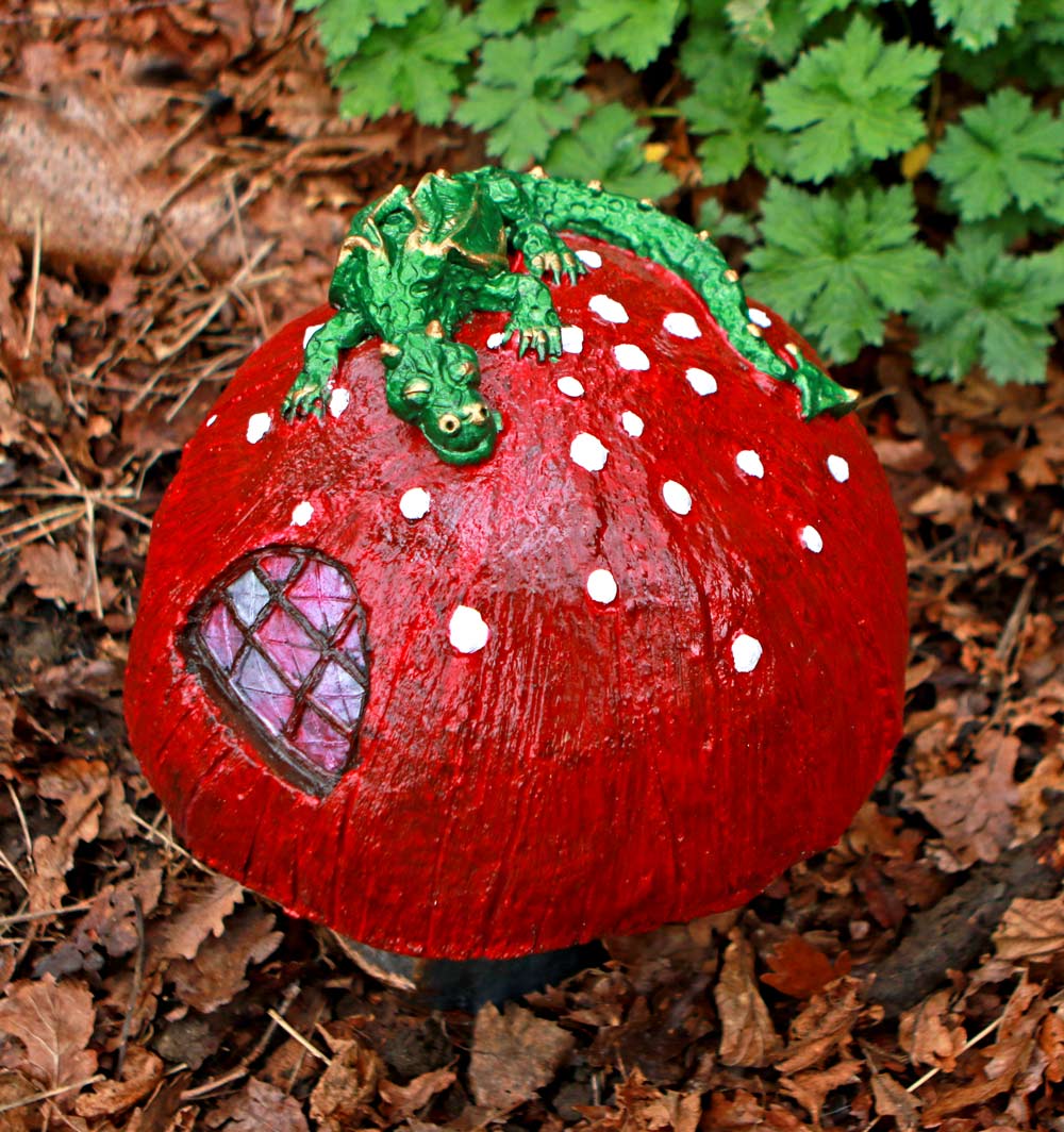 Cai Dragon Fairy Toadstool - Spirit of the Green Man